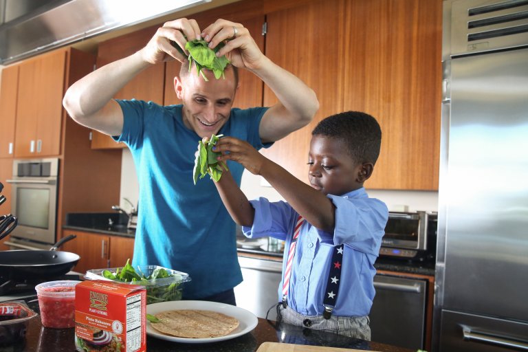 5 Tips to Help Your Vegan Kids Thrive in School | Parents | PETA Kids