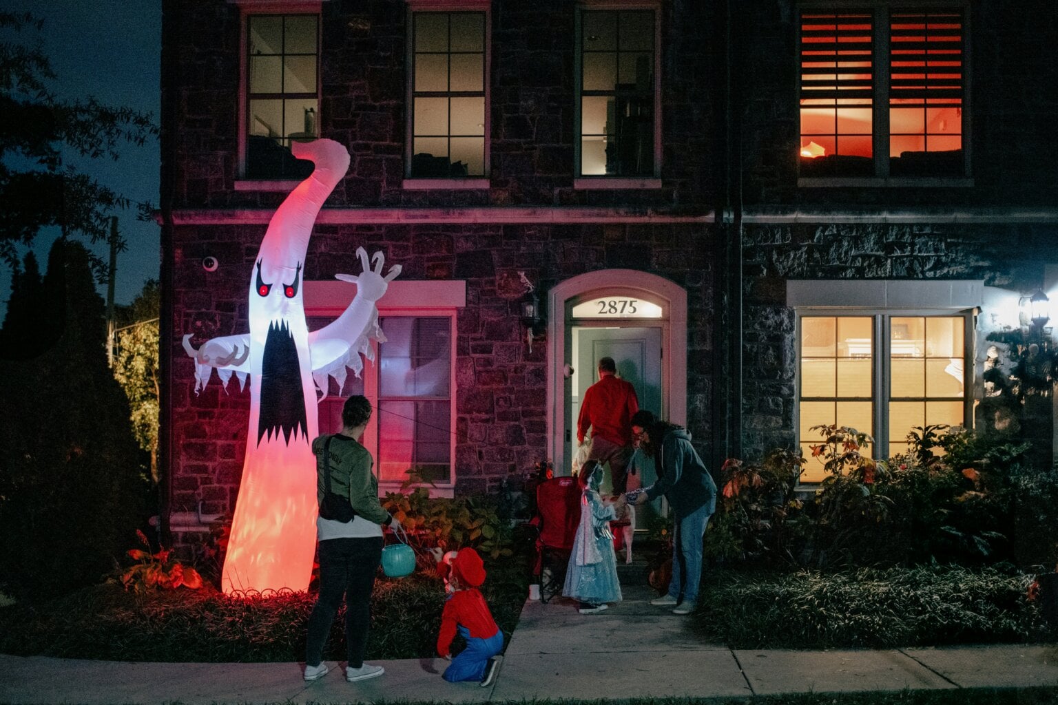 Create Halloween Magic With a Switch Witch | Parents | PETA Kids